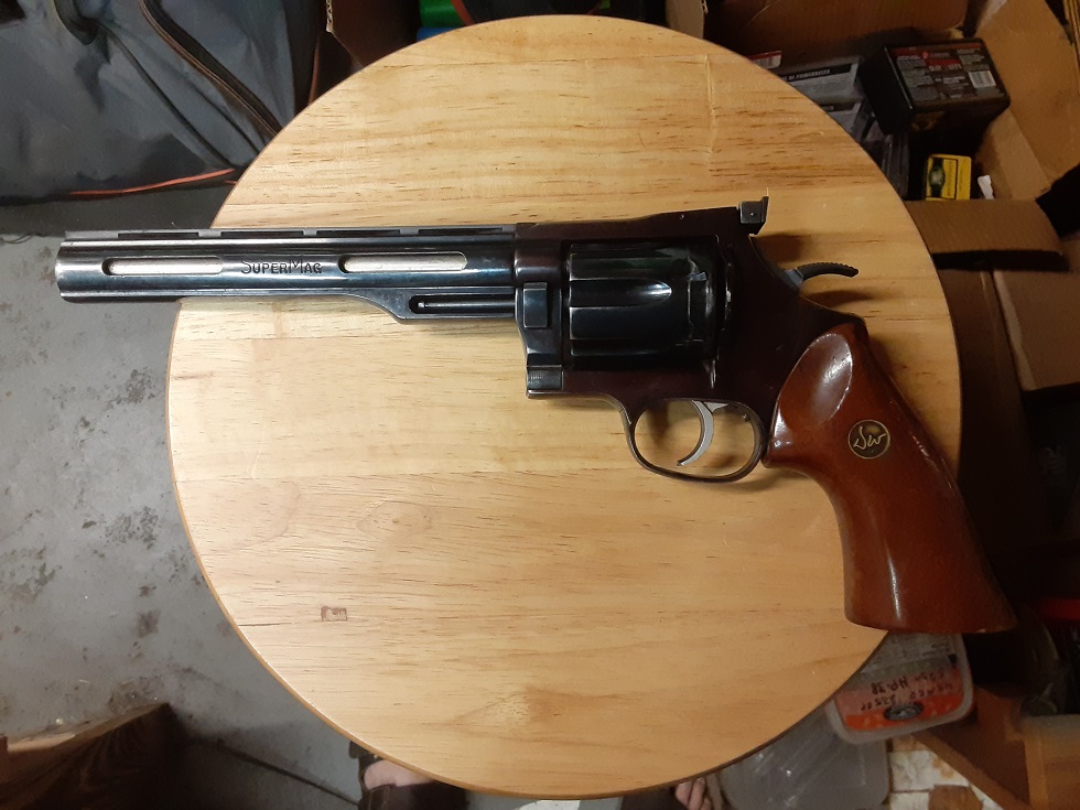 Dan Wesson 357Max help with value please. | Single-Actions